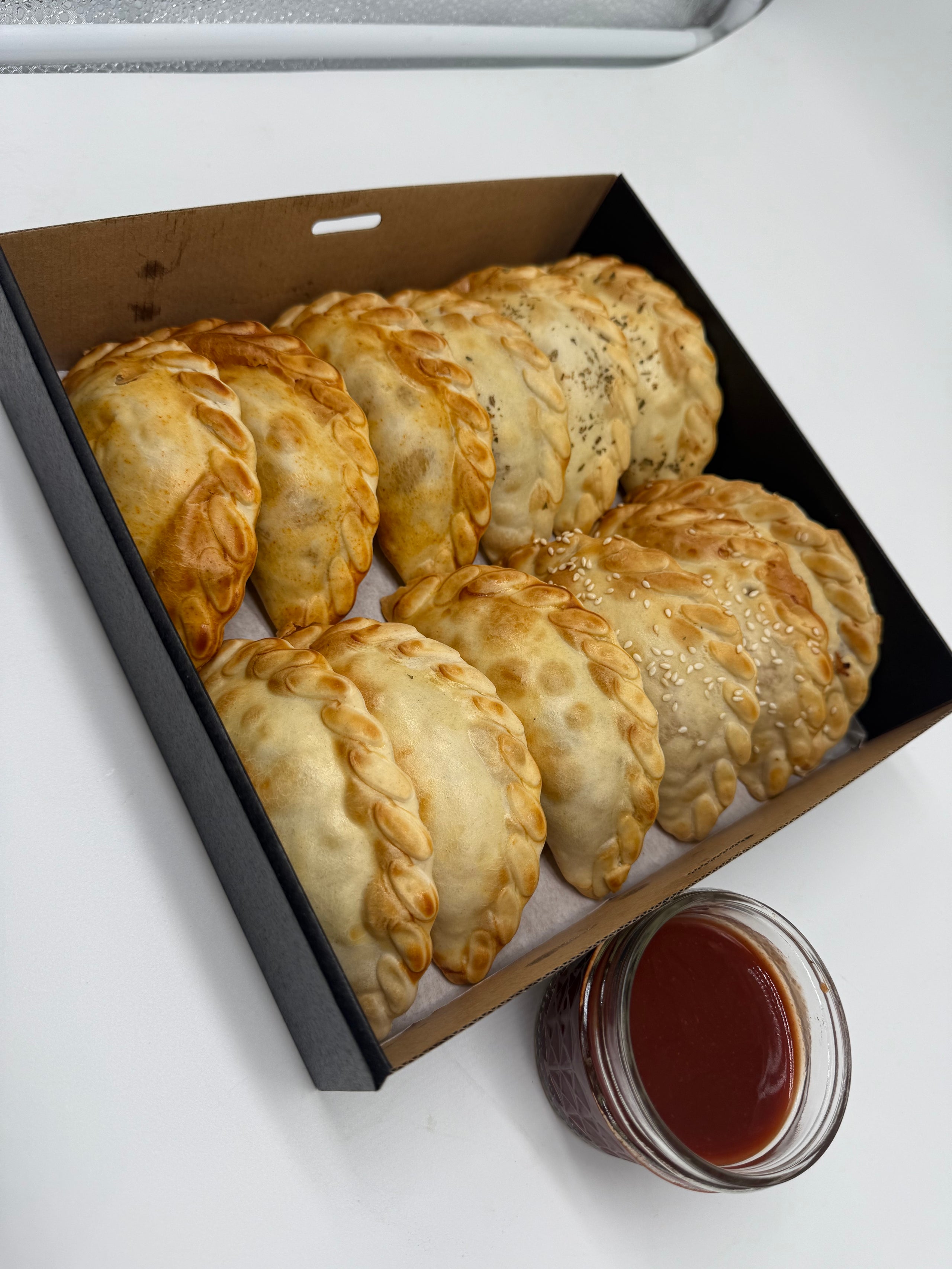 Empanada Catering box ( Dairy) | Empalicious